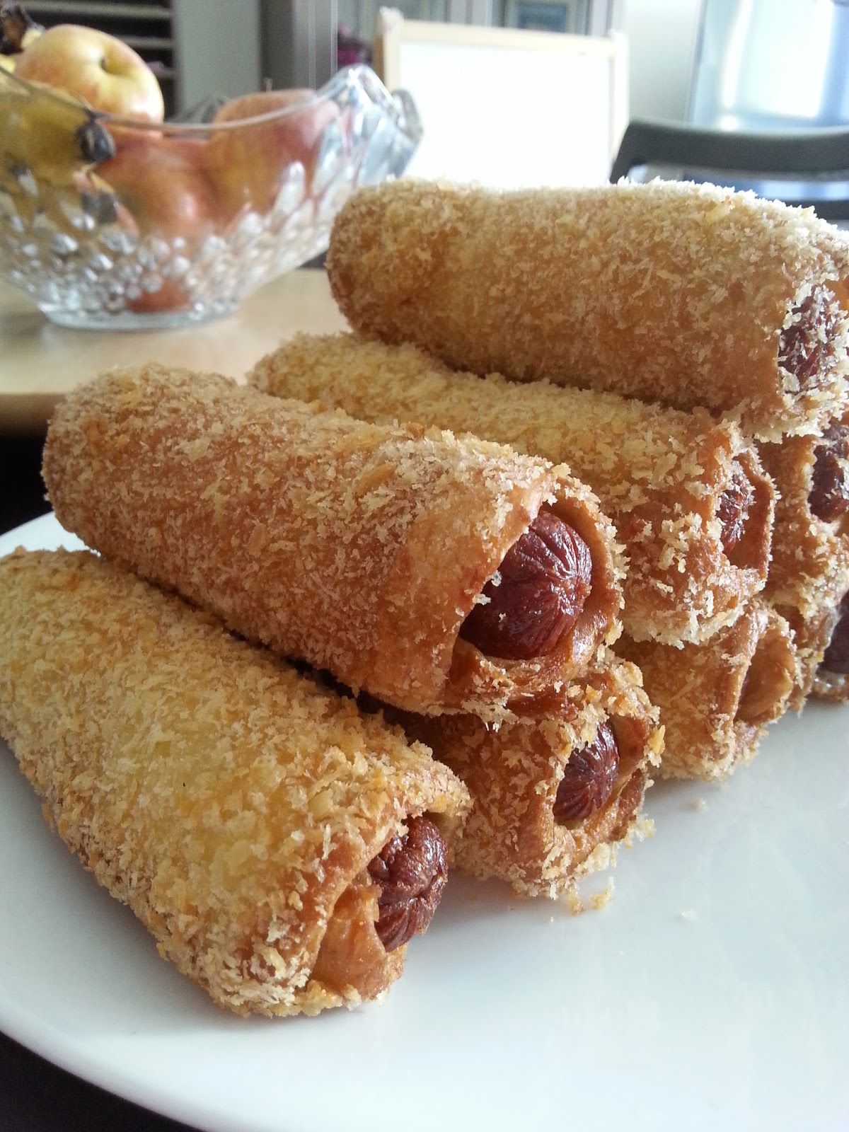 Hani's Kitchen: Crispy Hotdog/Sausage Bread